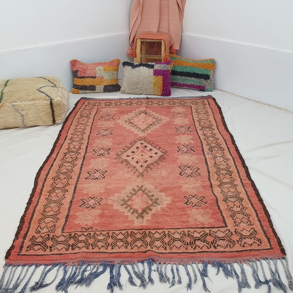 Moroccan VINTAGE Red Rug | 8'x4'9 Ft | 2,44x1,48 m | ZARJA | 100% wool ...